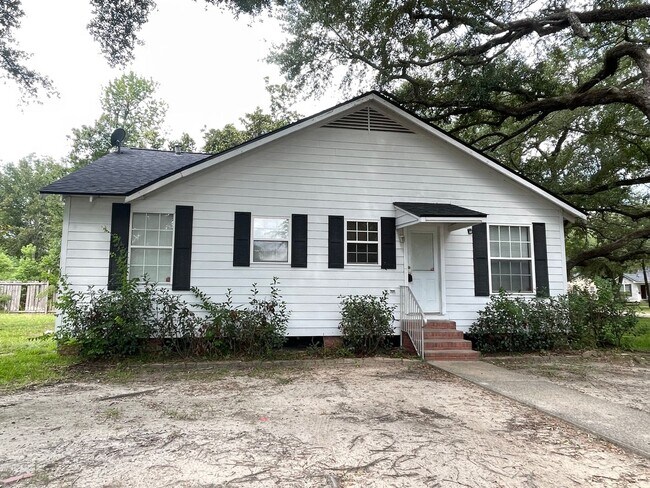3B/1B Home Available in Lake Charles-ACCEP... - House Rental in Lake ...