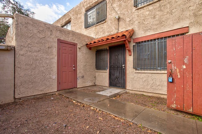 4244 N 67th Ln - House for Rent in Phoenix, AZ | ForRent.com