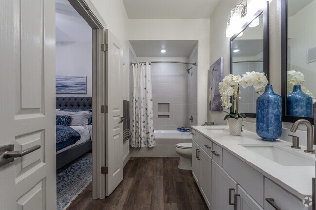 Citadel Apartments For Rent in Houston Heights, TX | ForRent.com