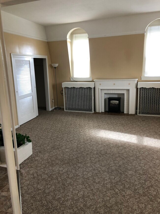 15 Adams St Apartments - Tiffin, OH | ForRent.com