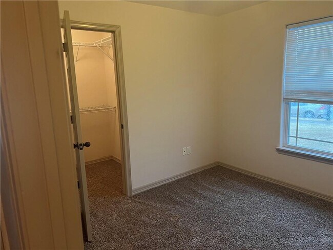 1205 E Ken Leach - House Rental in Siloam Springs, AR | ForRent.com