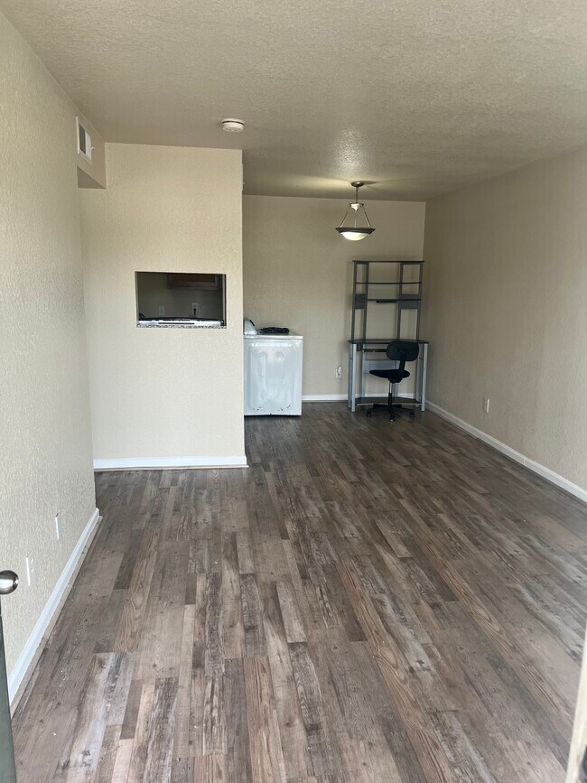 8100 Creekbend Dr Condo Unit 188 - Condo for Rent in Houston, TX | ForRent.com