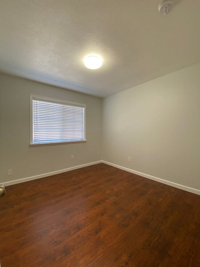 Beautiful 3bedroom 2 bath home AVAILABLE N... - House Rental in ...