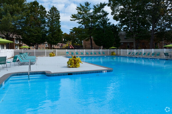 Hunters Ridge Apartments - Richmond, VA | ForRent.com