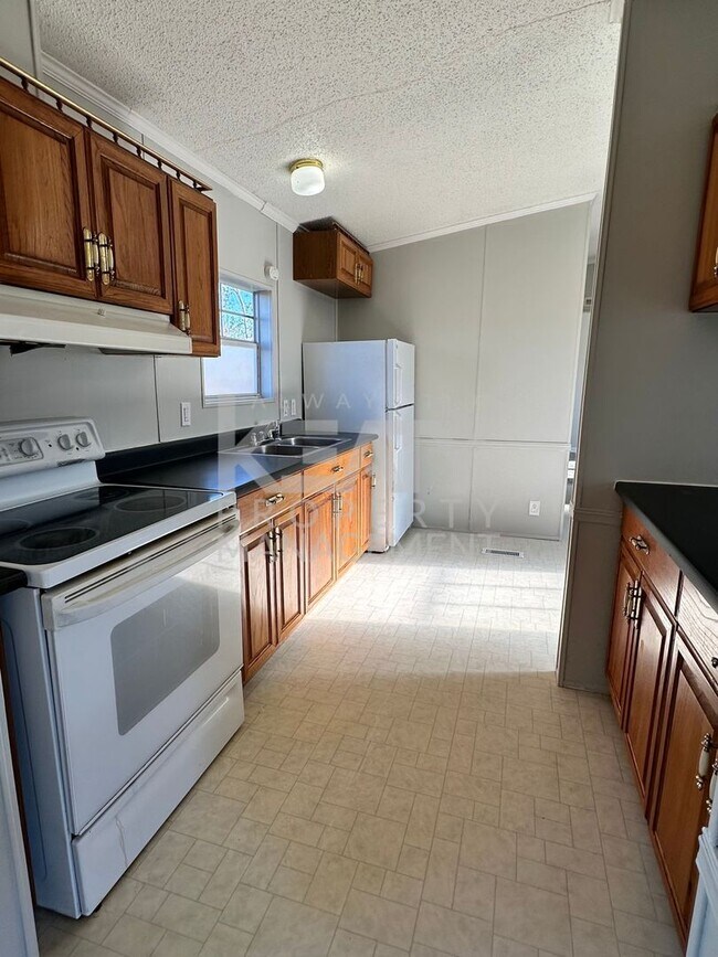 2 Bedroom Mobile Home Now Available! - House Rental in Duson, LA ...