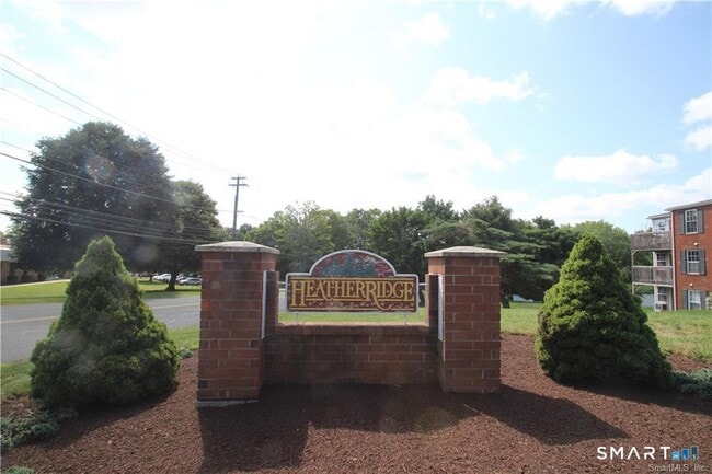 113 Heather Ridge Unit 113 Off-Campus Housing, Shelton, CT