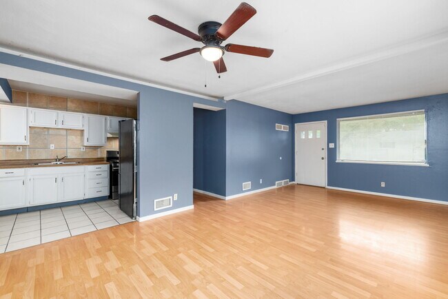 107 Roderick Dr - House Rental in Saint Louis, MO | ForRent.com