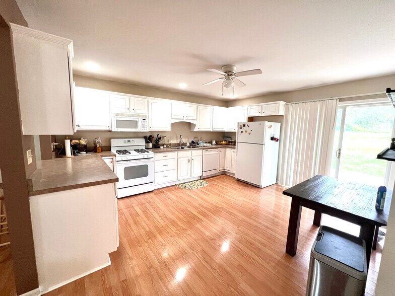10625 Porter St - House for Rent in Crown Point, IN | ForRent.com