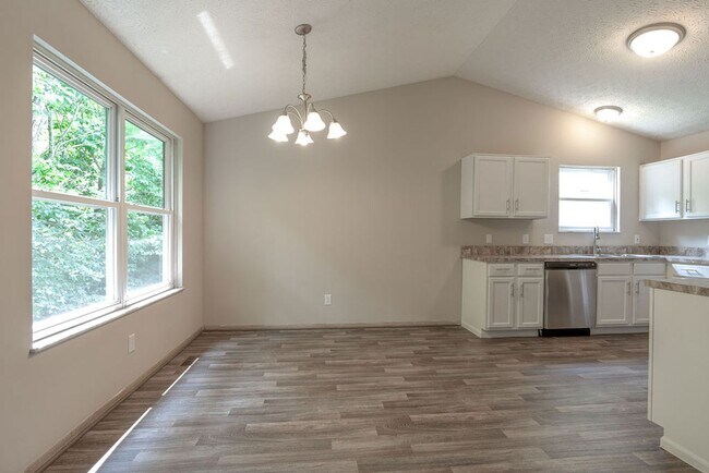 Completely updated ranch home! Rental For Rent in Columbus, OH ...
