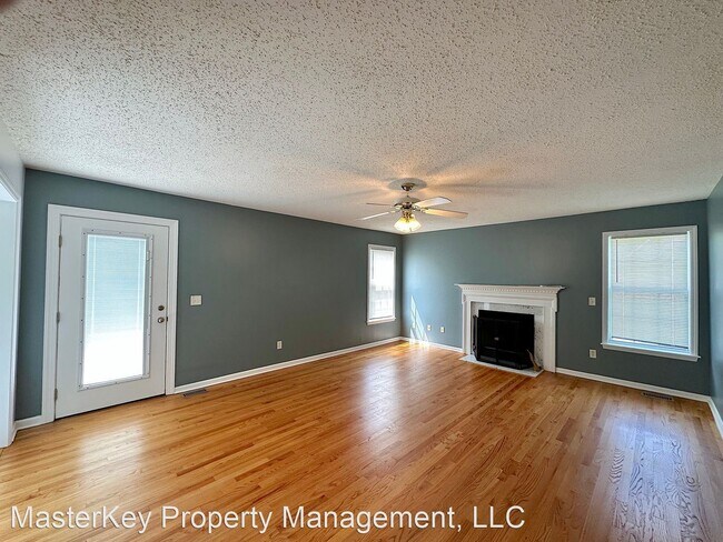 3 br, 2.5 bath House - 6817 Stevens Oaks Dr - House Rental in Garner ...