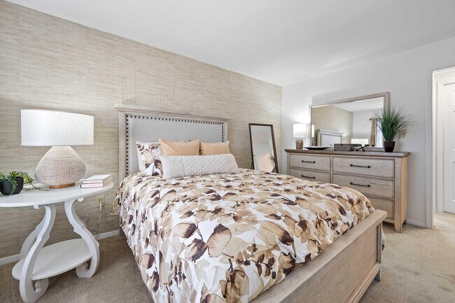 Foxridge Apartment Homes | Virginia Tech | Off-Campus Housing Search