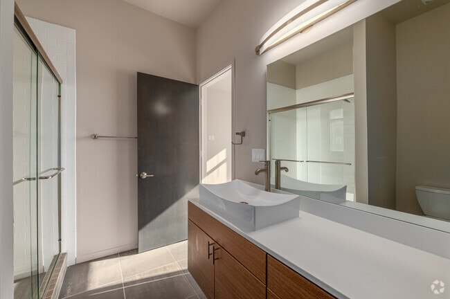 Case Western Reserve University | Off-Campus Housing Search