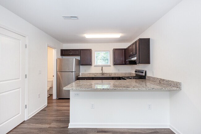 2021 Oakdale Rd - House Rental in Charlotte, NC | ForRent.com