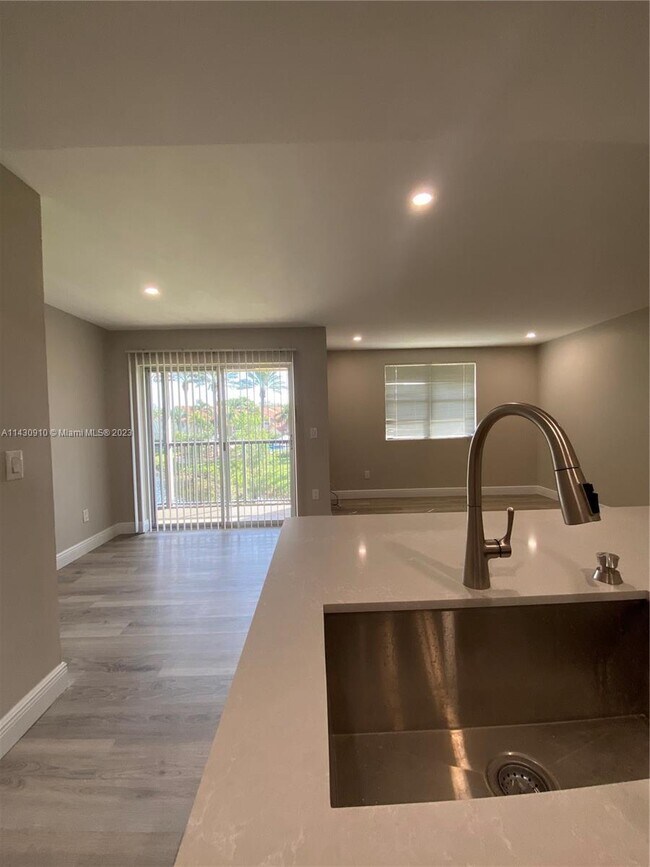 1261 SW 46th Ave Unit 2012 - Condo for Rent in Pompano Beach, FL ...