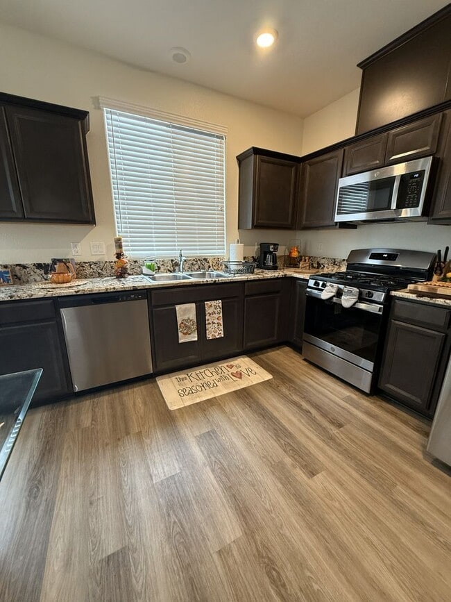 Beautifully appointed nearly new home Off-Campus Housing, Carson City, NV