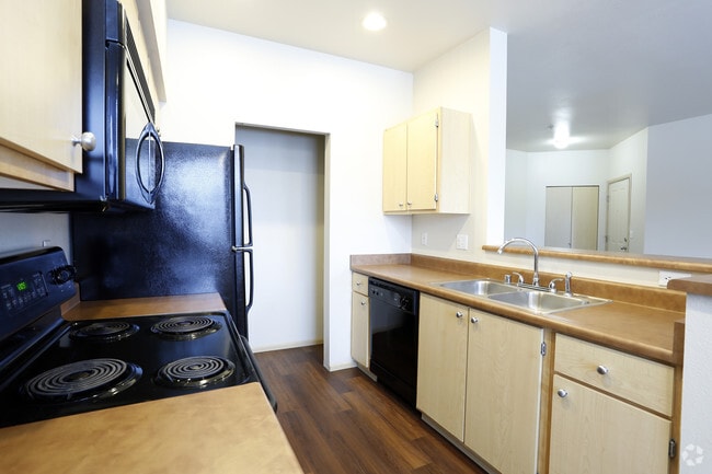 Keystone Ridge Apartments For Rent in Puyallup, WA | ForRent.com