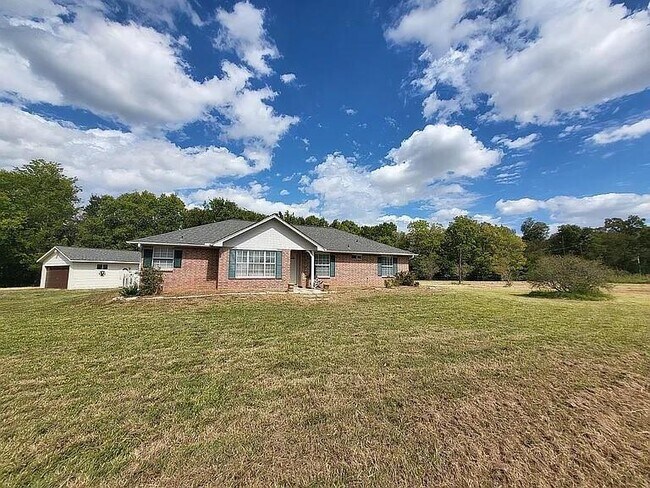 33802 Pecan Hill Dr House - House Rental in Brookshire, TX | ForRent.com