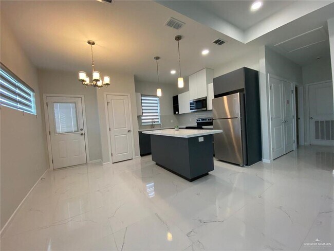 1428 E Iris Ave Unit 1 - Apartment for Rent | McAllen, TX | Starting at ...