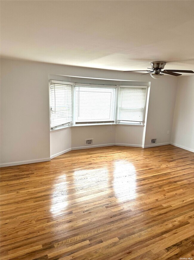 57-11 Cloverdale Blvd Rental - House Rental in Queens, NY | ForRent.com