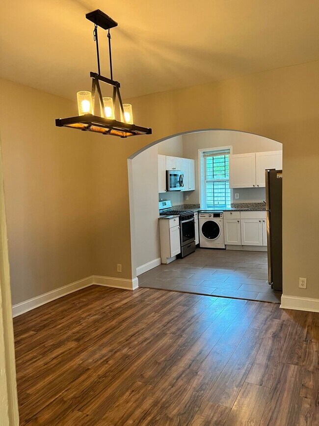 Spacious 3BR 1BA Baltimore rowhome! - House Rental in Baltimore, MD ...