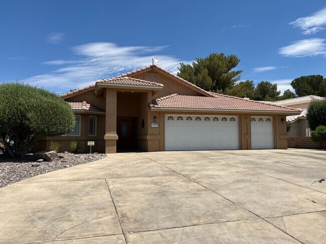 Golf course 3 Bedroom 2 Bath home in Helen... - House Rental in ...