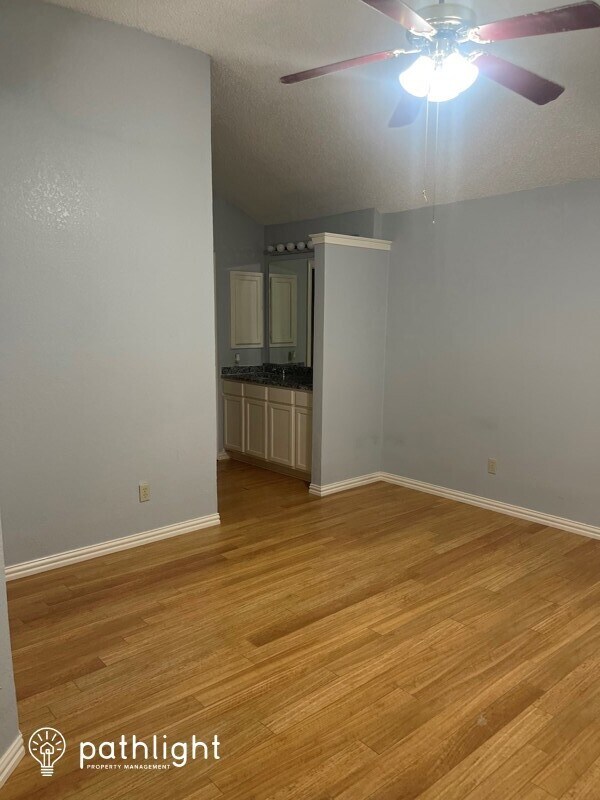 332 Valley Spring Drive Rental - Casas en Alquiler - Arlington, TX ...