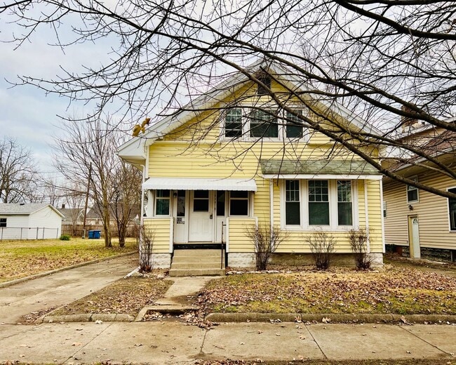 DEPOSIT MOVES YOU IN! No rent due until Ma... - House Rental in Terre ...