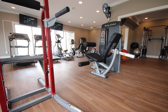 Sunlake at Edgewater Apartments For Rent in Huntsville, AL | ForRent.com