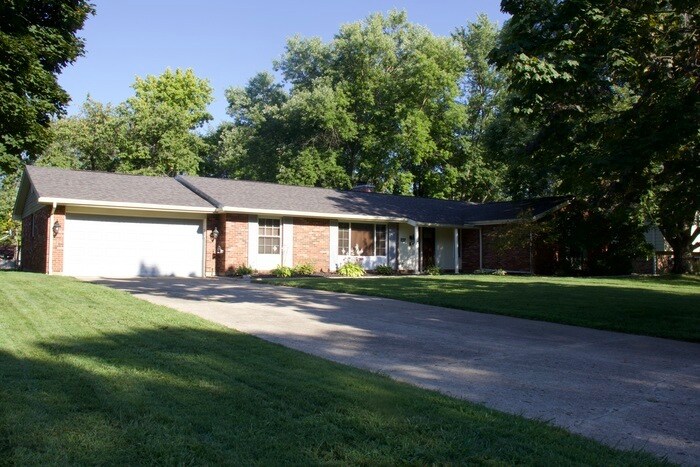 2144 Crabtree Dr - House for Rent in Dayton, OH | ForRent.com