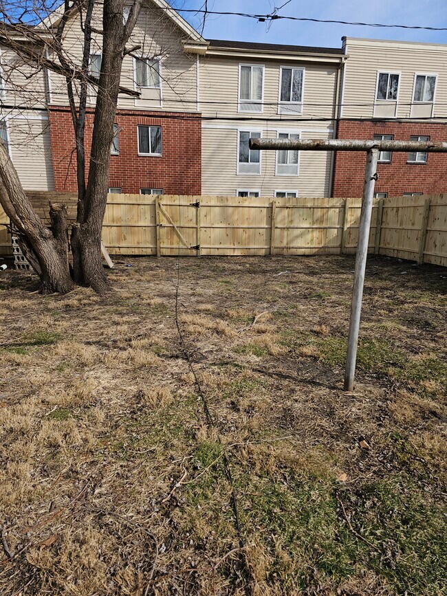 14417 S Edbrooke Ave - House for Rent in Chicago, IL | ForRent.com