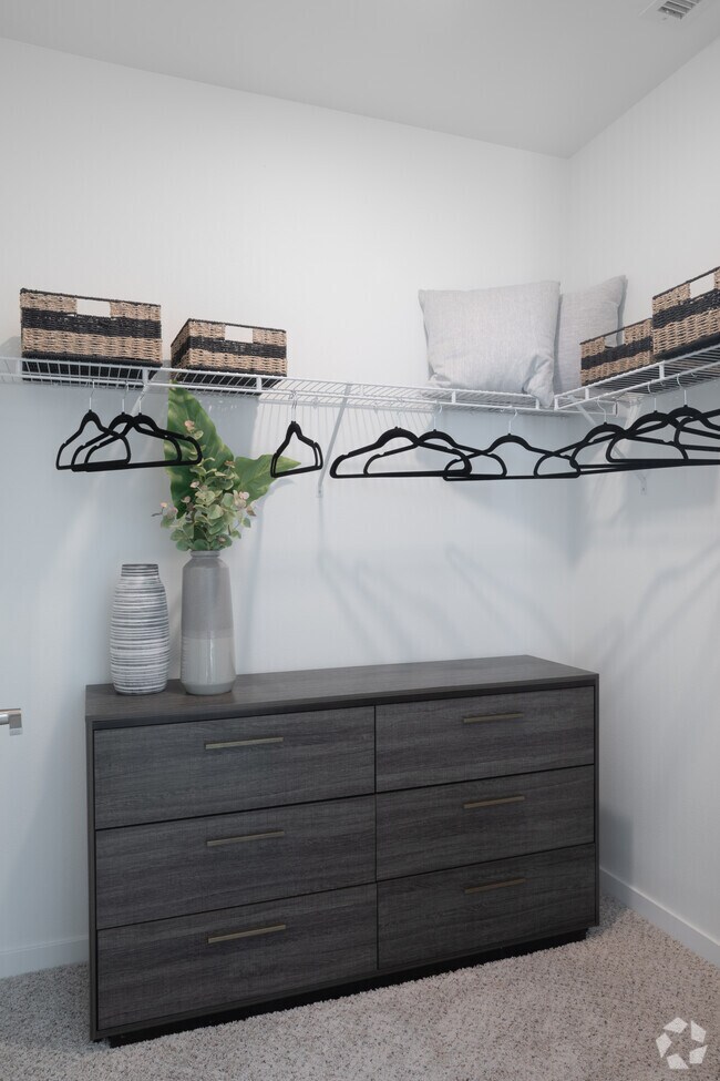 Regis University | Off-Campus Housing Search