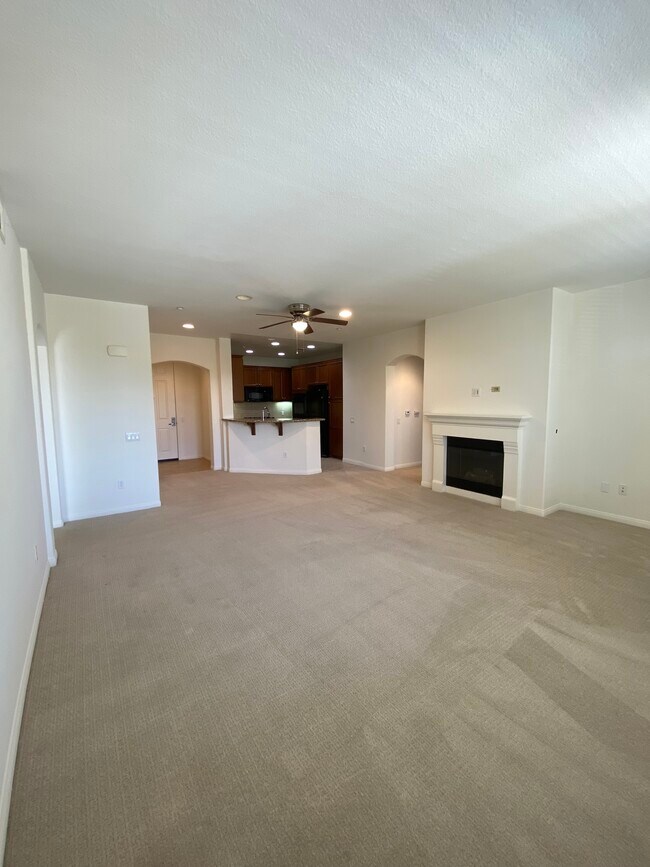 1721 S Hill Rd Condo Unit 7-204 - Condo for Rent in Ventura, CA ...