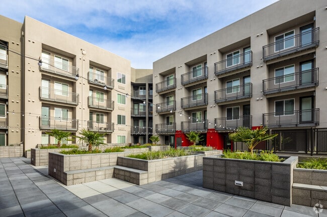St Anton Apartments Santa Clara