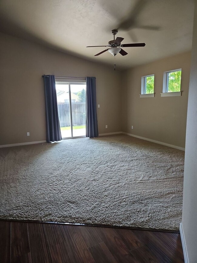 Beautiful 3 bedroom 2 bath home with a gre... - House Rental in Boise ...