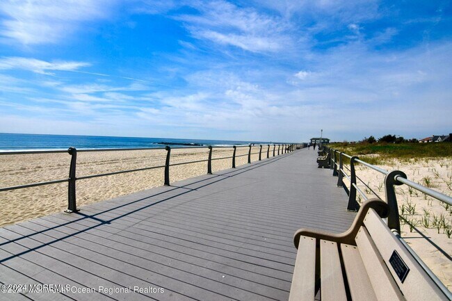 700 Ocean Ave Condo Unit 127 - Condo for Rent in Spring Lake, NJ ...