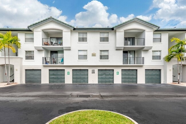 Palm Trace Landings Apartments For Rent in Davie, FL | ForRent.com