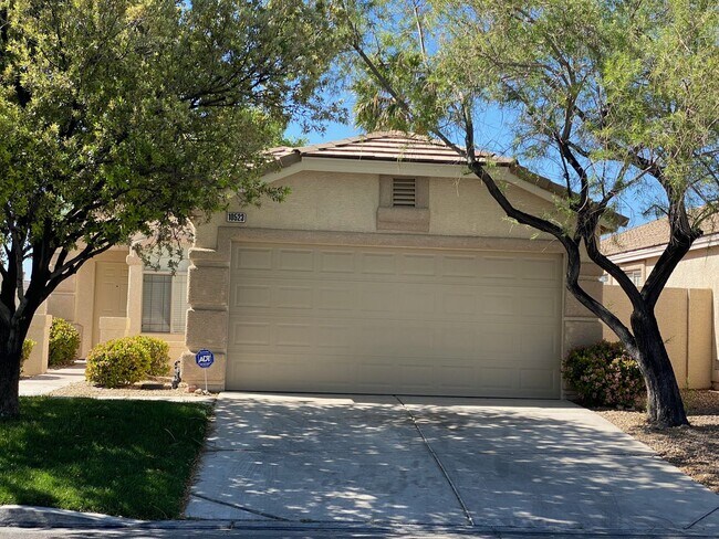 1 STORY 3 BR, 2 BA HOME IN THE HEART OF S... - House Rental in Las ...