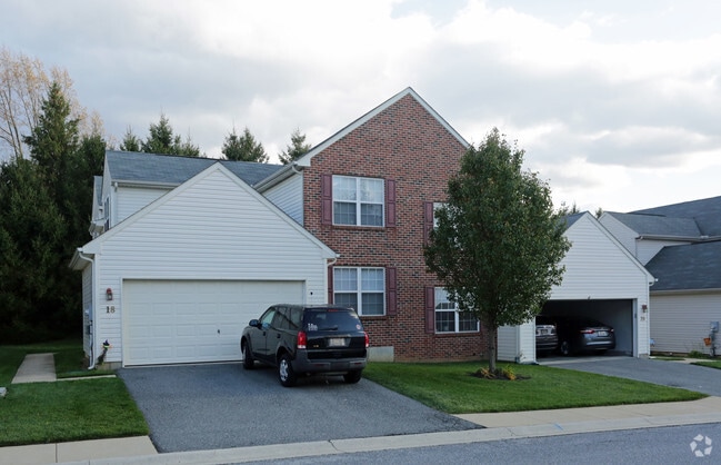 Saddle Ridge Crossing Apartments - Townhomes for Rent - Wilmington, DE ...