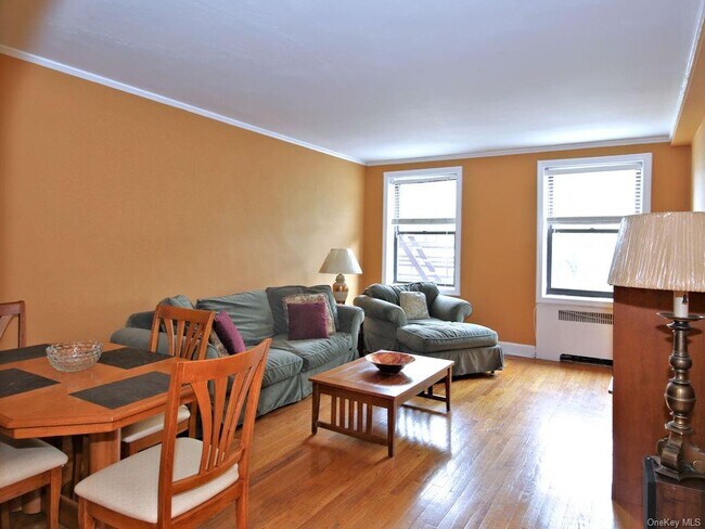 114 Larchmont Acres Condo For Rent in Mamaroneck, NY | ForRent.com