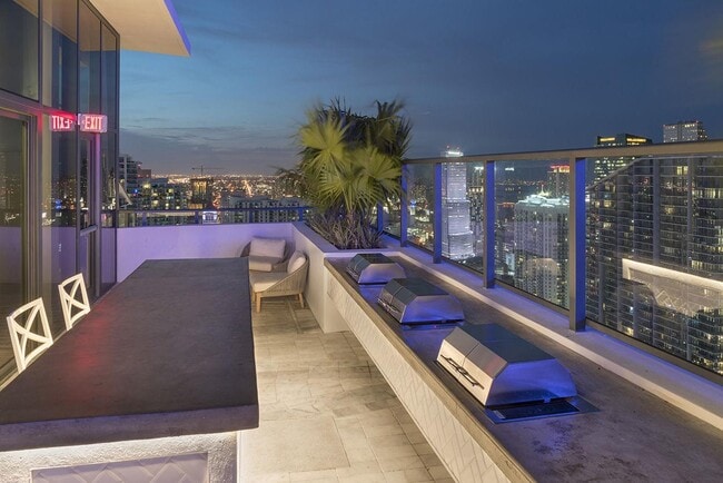 Solitair Brickell Apartments - Miami, FL | ForRent.com