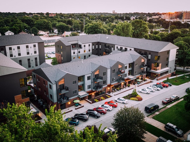 Creighton University | Off-Campus Housing Search