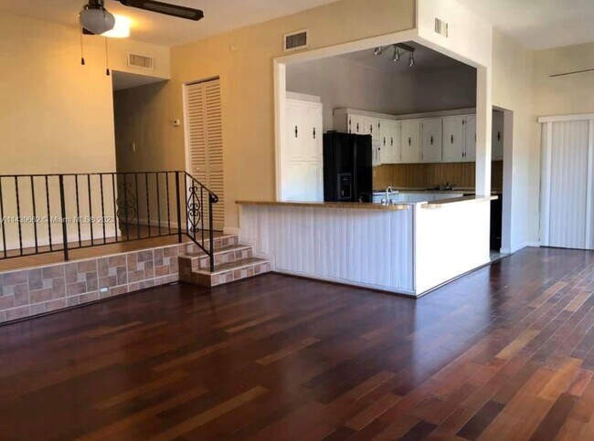 4850 SW 63rd Ter Apartment Unit 233 - Davie, FL | ForRent.com