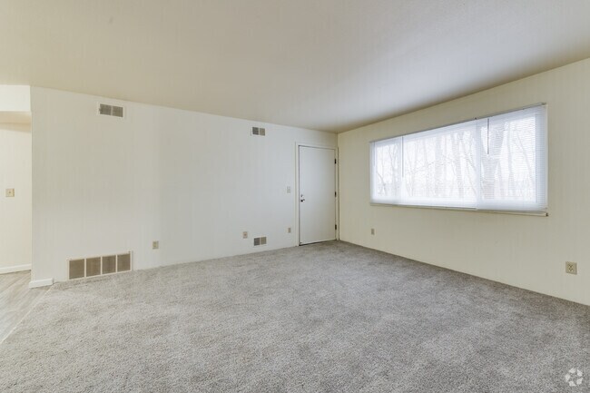 River Trail Apartments - Three Rivers, MI | ForRent.com