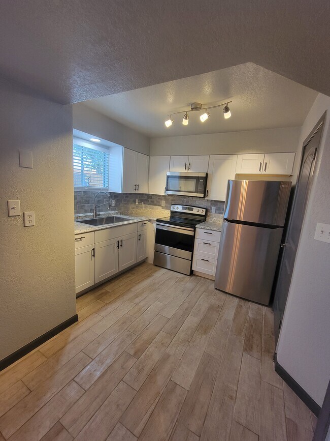 1760 E Pepper Cir Unit 4 - Apartment for Rent | Mesa, AZ | Starting at ...