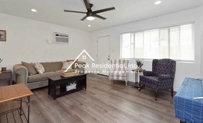 Updated 2bd/1ba Duplex In The Arden Area - House Rental in Sacramento ...