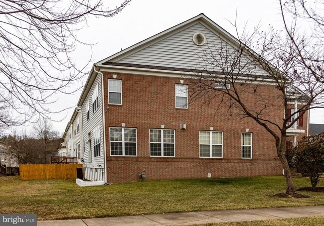 9571 Linnett Hill Dr Off-Campus Housing, Lorton, VA