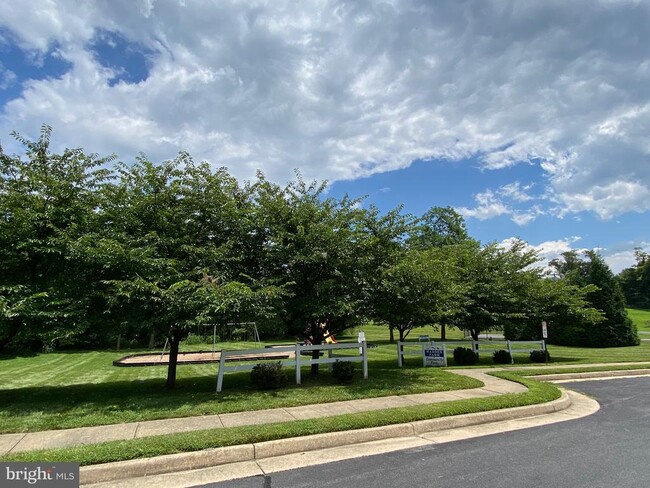 15 Oatfield Ct - House for Rent in Shepherdstown, WV | ForRent.com