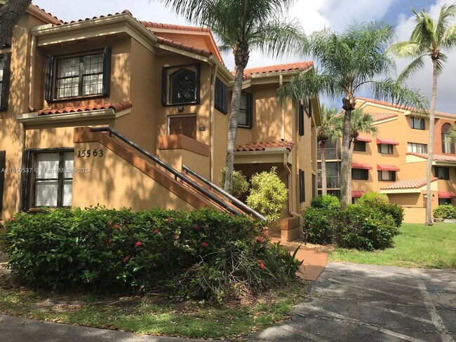 15563 N Miami Lakeway Unit 10717 - Condo for Rent in Miami Lakes, FL ...