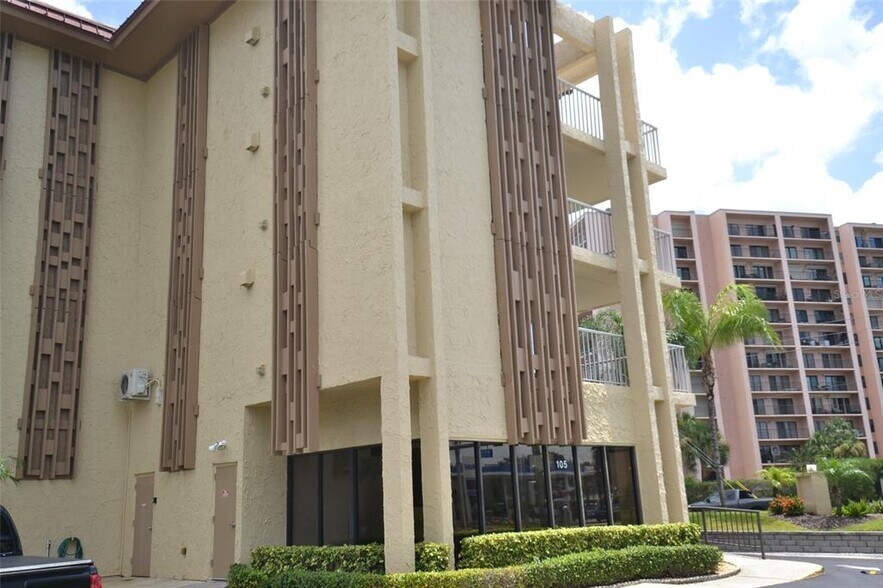 105 Island Way Unit 148 - Condo for Rent in Clearwater, FL | ForRent.com