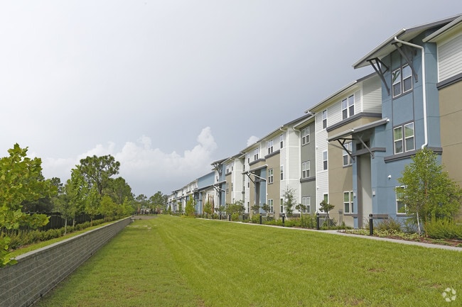 Hammock Ridge Apartments For Rent in Spring Hill, FL | ForRent.com